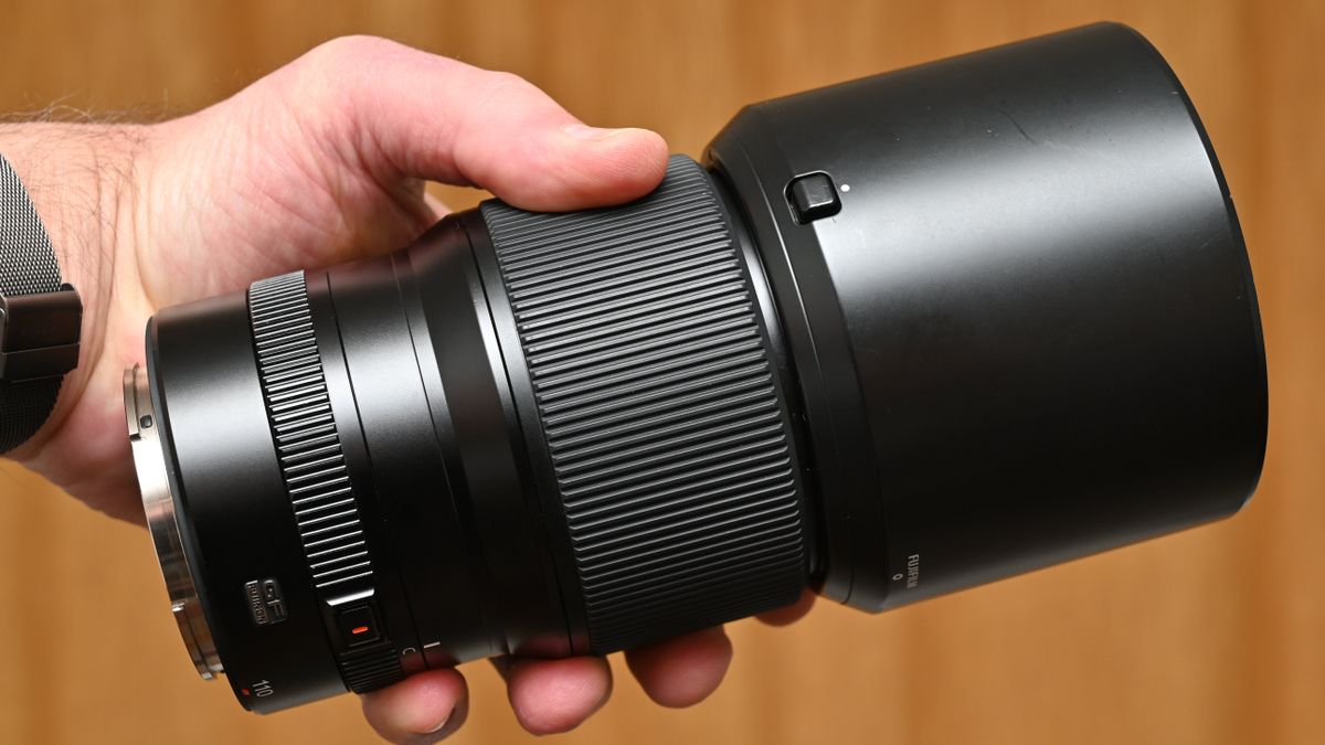 Fujifilm GF 110mm f/2 R LM WR review: a perfect portrait prime for GFX ...