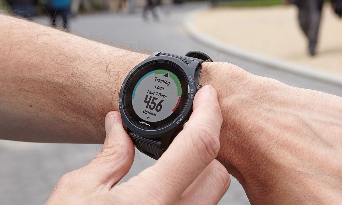 Garmin Forerunner 935 Review: Big Power in a Slim Design | Tom's Guide