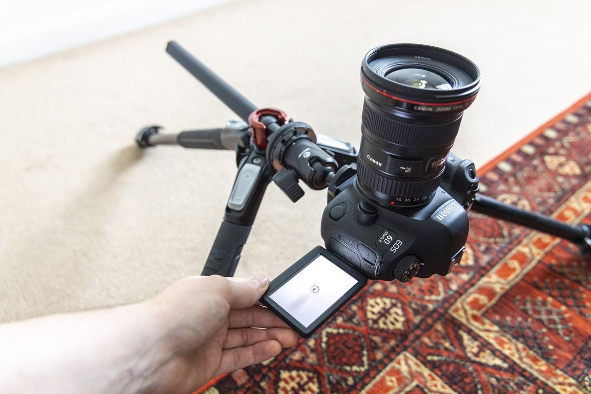 Light painting photography: make spiral artwork in the dark | Digital ...