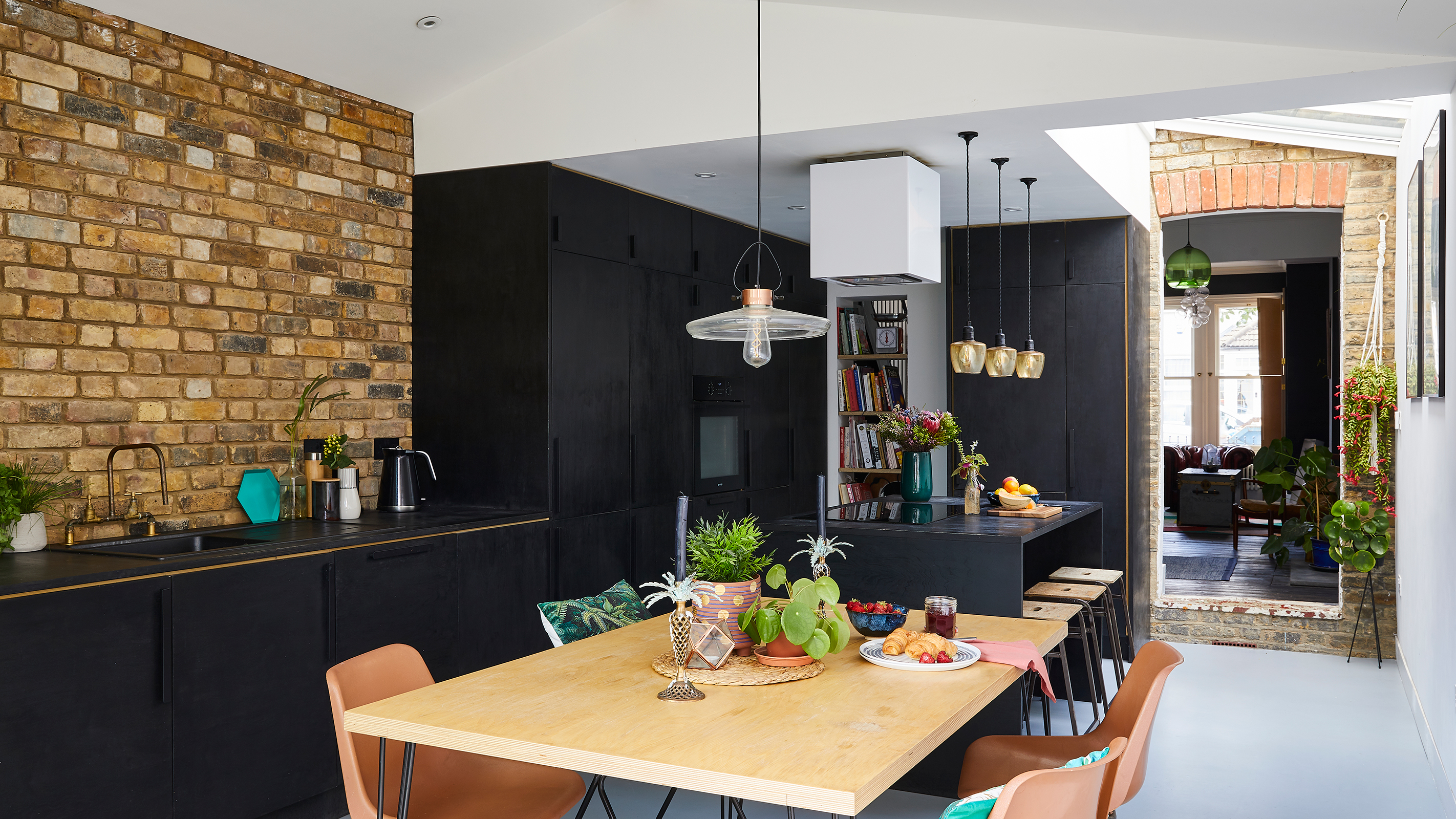 How Much Does a Kitchen Extension Cost From Start to Finish? | Homebuilding