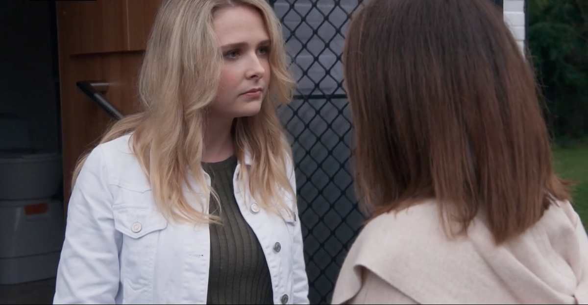 Home and Away spoilers Leah Patterson gets late night fright | What to ...