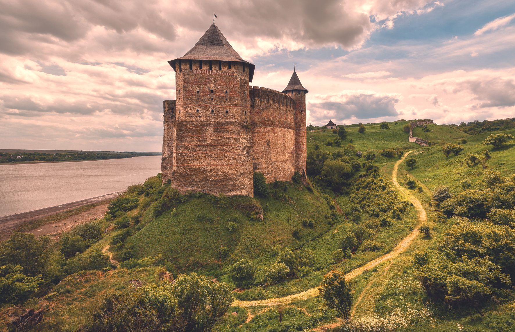 The Beauty of Ukraine: landscapes that are even more poignant amid the ...