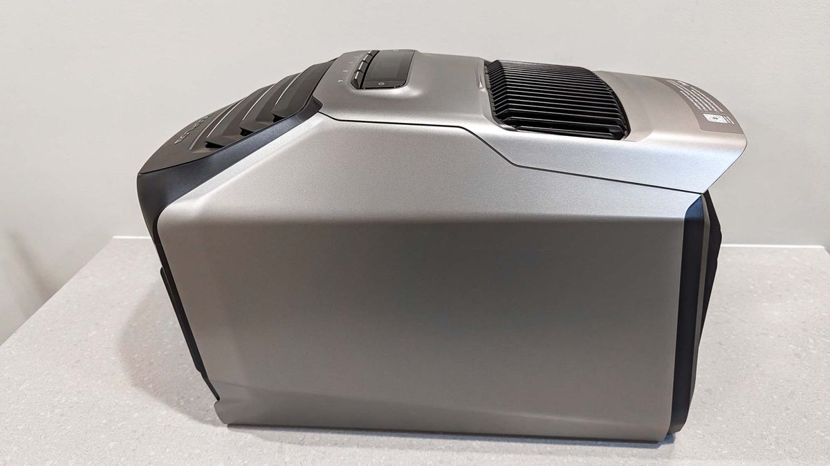 EcoFlow Wave 2 smart heat pump review: A device for all seasons | Tom's ...