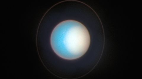 Raging 'polar vortex' discovered over Uranus' north pole for 1st time ...