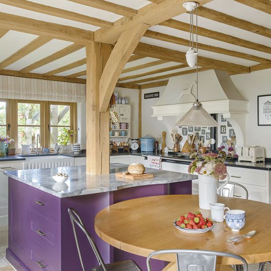 Step inside this beautiful Kent farmhouse | Ideal Home