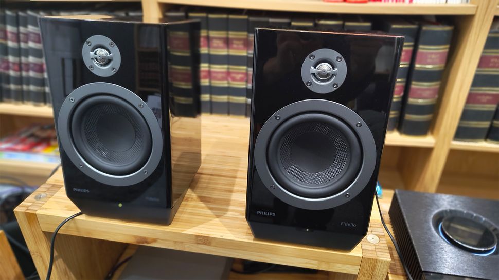 Philips Fidelio FA3 review: powerful active speakers that need to learn ...