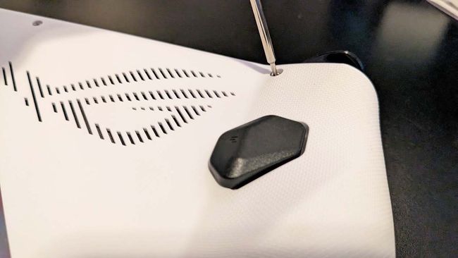 How to upgrade an ROG Ally SSD and transfer your data from a storage ...