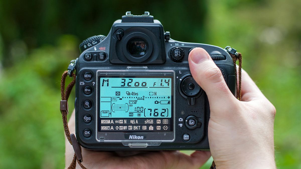 Big up background blur in your photo portraits using the Brenizer bokeh ...