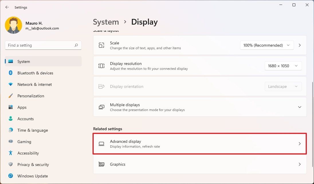 How to find monitor information and features on Windows 11 | Windows ...
