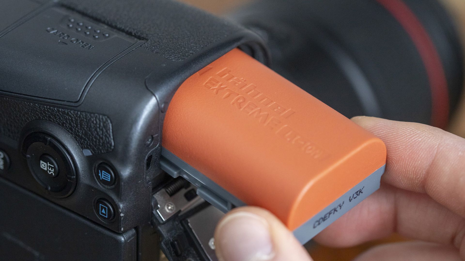 Hahnel Extreme HLX-E6NH review: new and improved Extreme battery offers ...