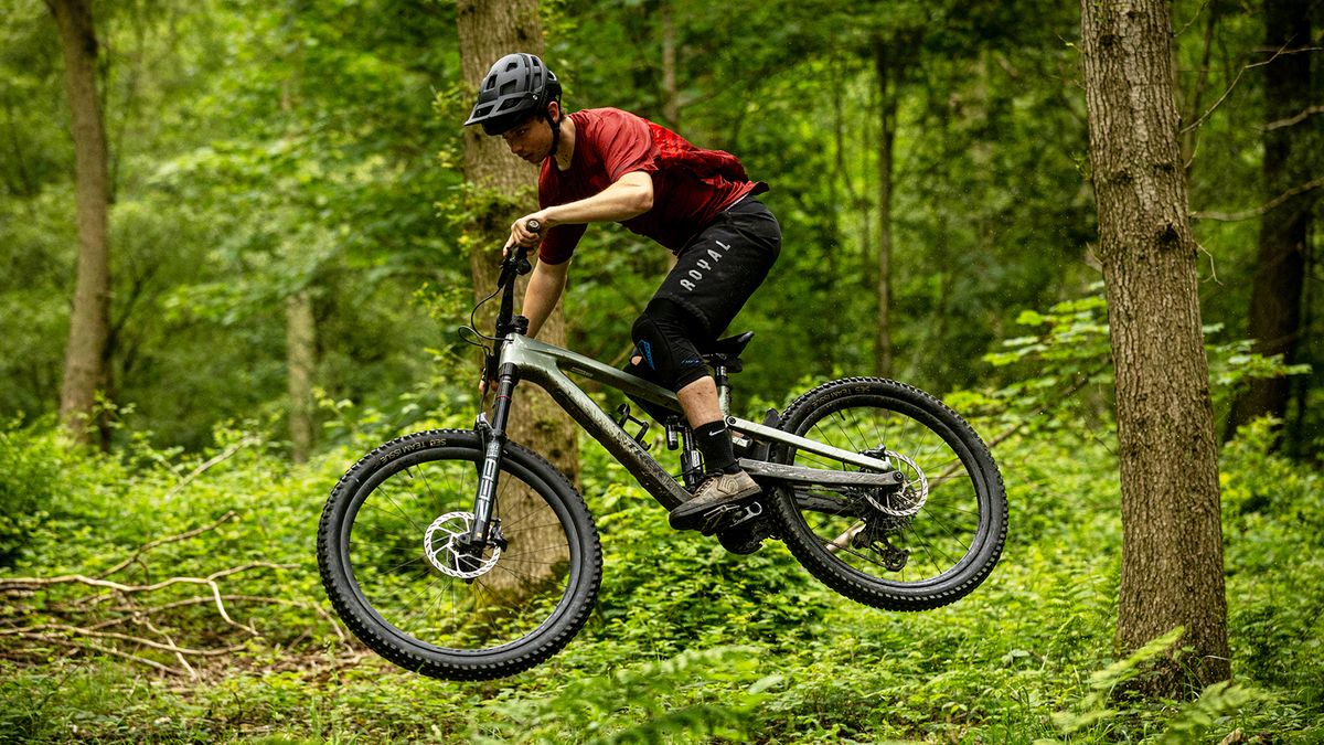 Trek Slash 9.9 Gen 6 review | Bike Perfect