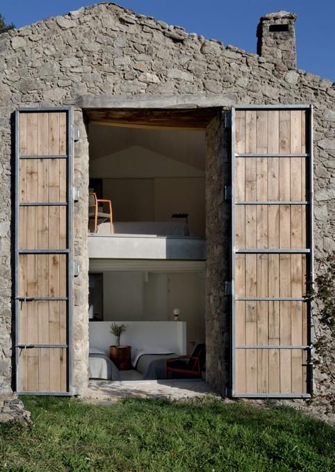 Architectural solutions to off grid living | Wallpaper