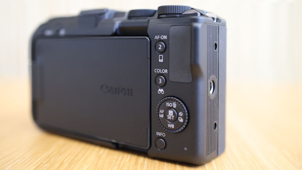 Hands-on Canon EOS R50 V review: a "baby Cinema EOS" camera for content ...