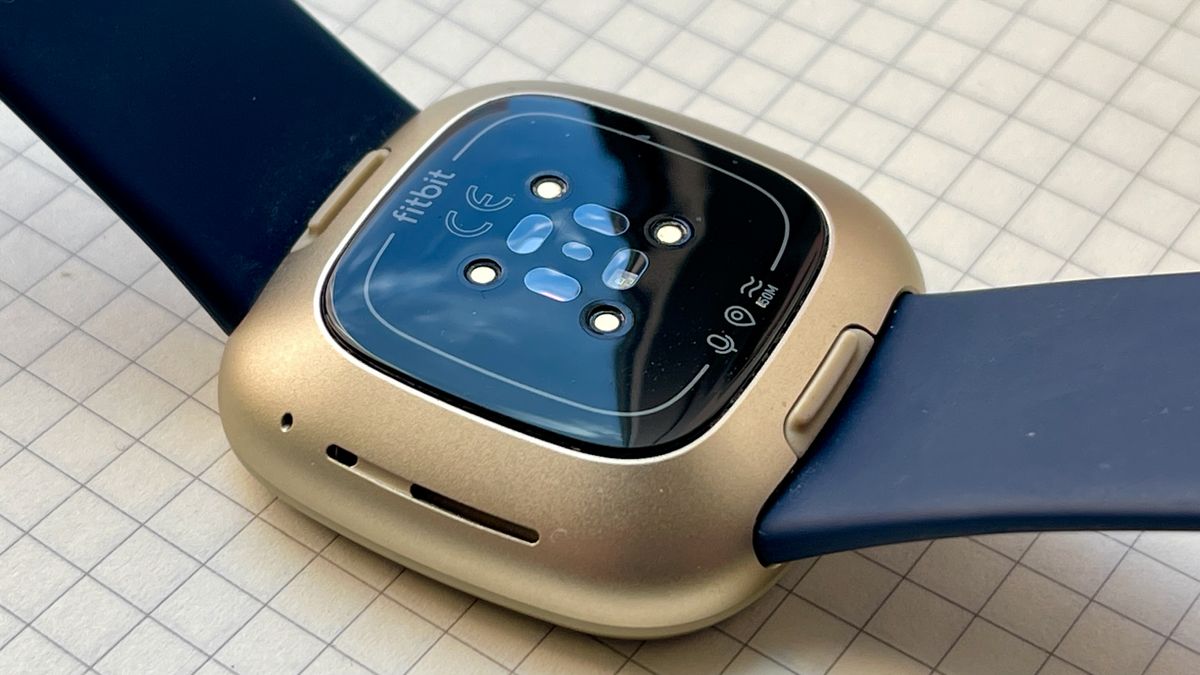 Fitbit Versa 3 review | Tom's Guide