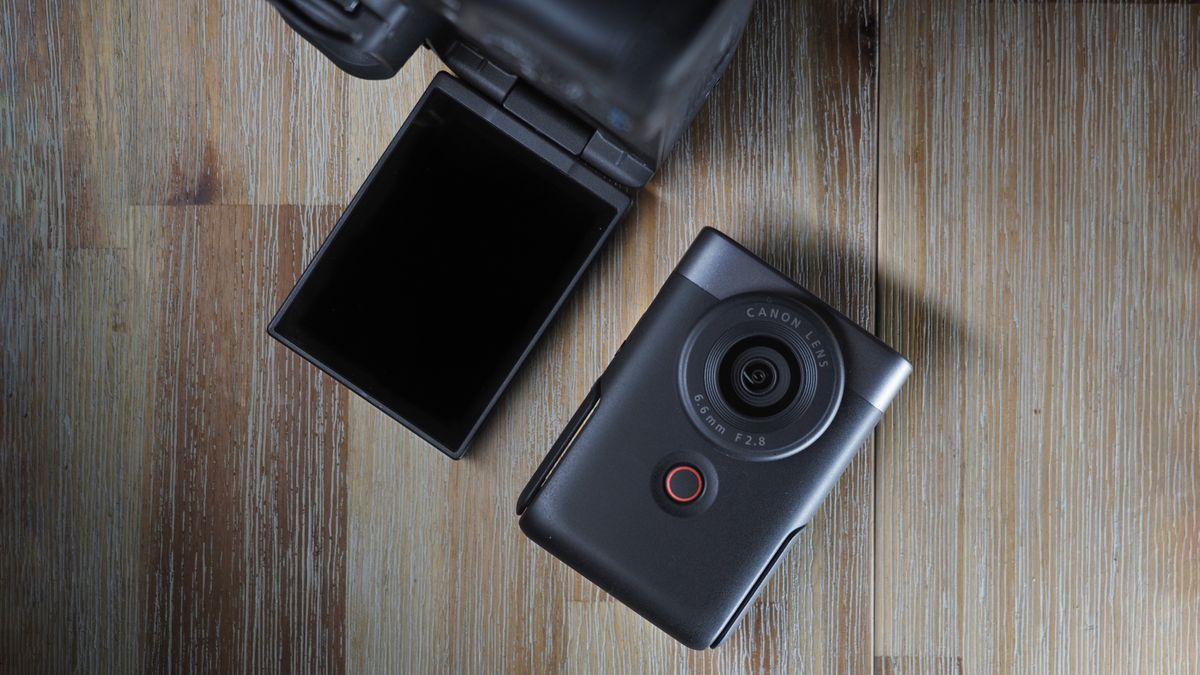 The Canon PowerShot V10 – the size of a pack of cigarettes – wins a ...