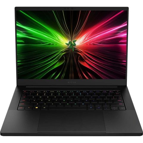 Razer Blade 14 (2024) review: 240Hz gaming with an RTX 4070 and ...