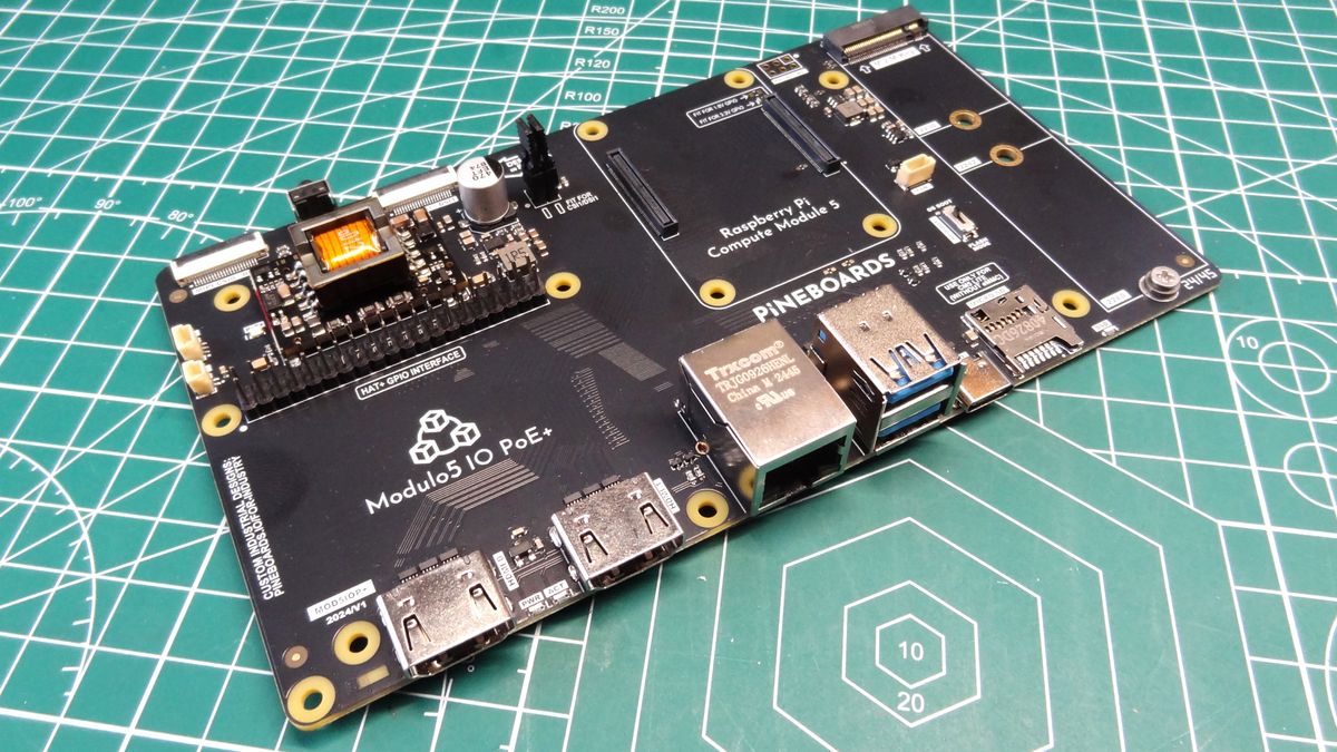 Pineboards announces Modulo series for the Raspberry Pi Compute Module ...