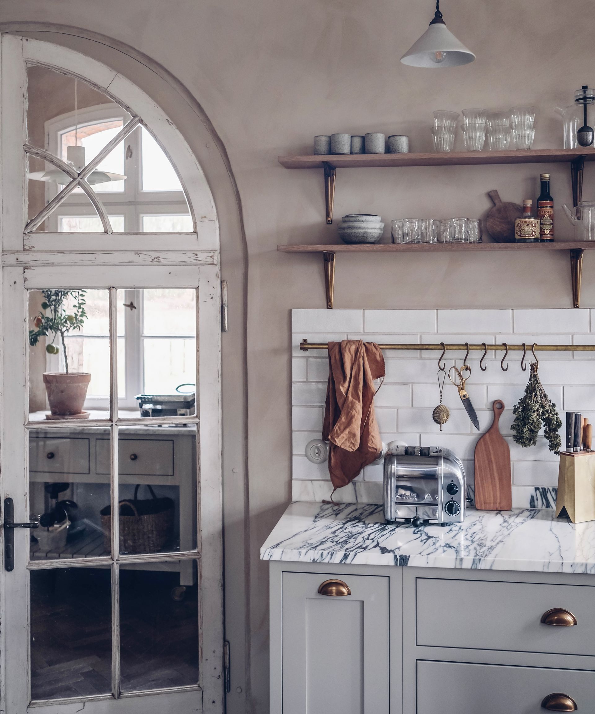 Limewashing trend: why you should bring it into your kitchen | Homes ...