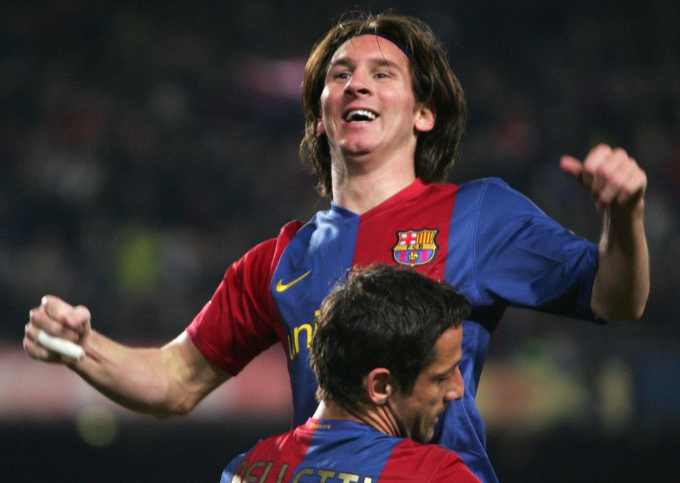 Lionel Messi goals for Barcelona vs Real Madrid | FourFourTwo