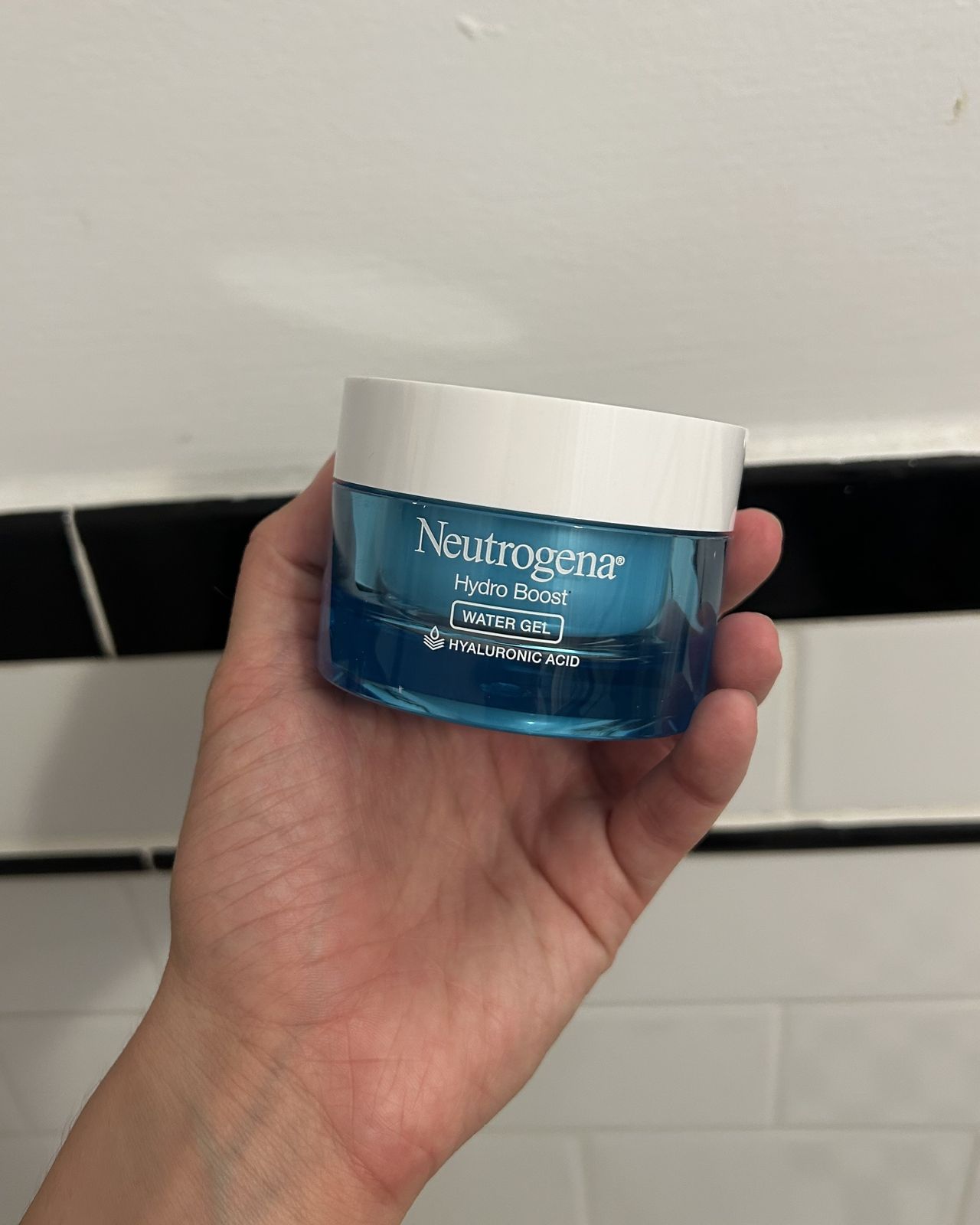 Editor Review: Neutrogena Hydro Boost Water Gel | Who What Wear