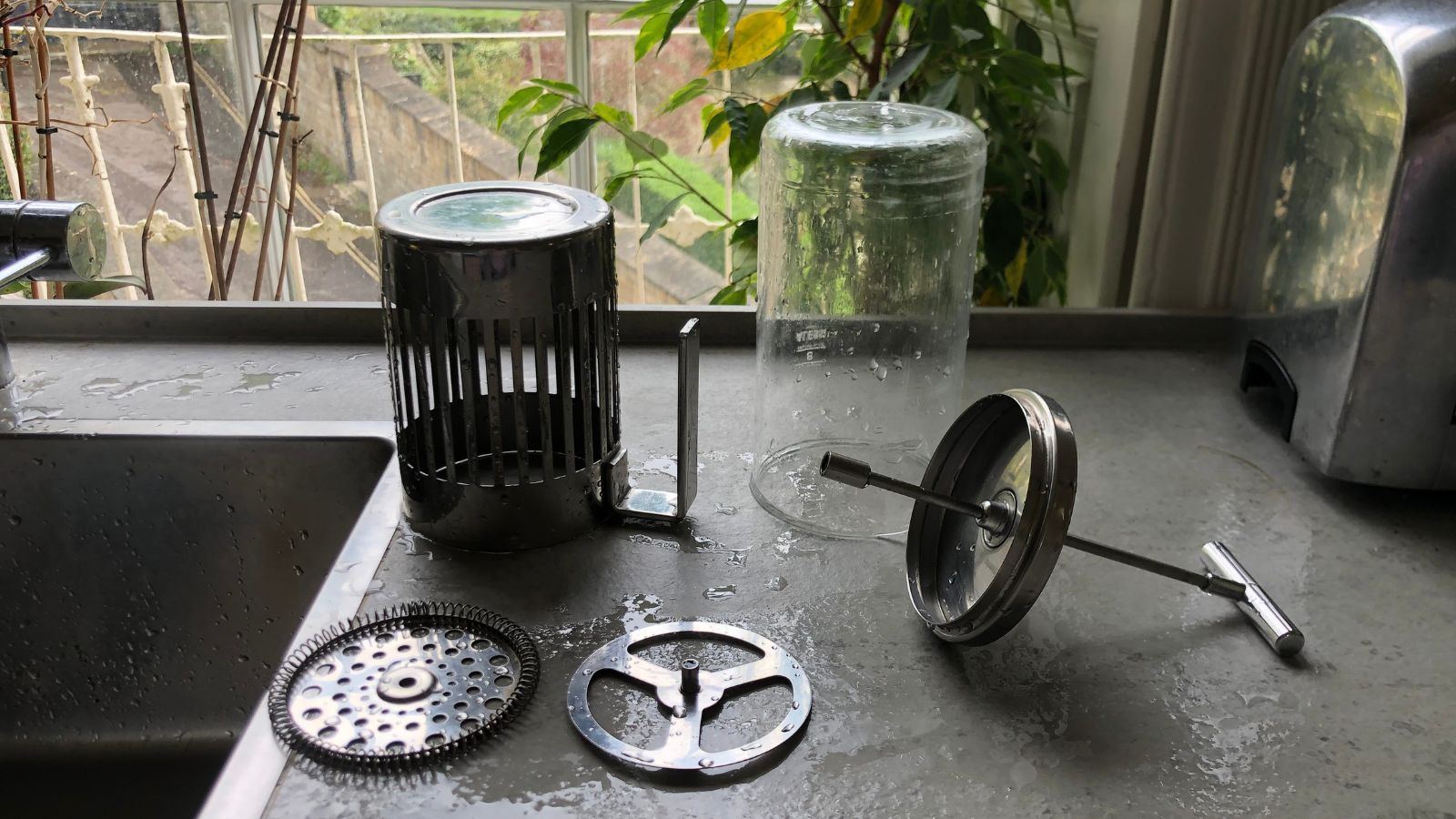 How to clean a French press: cafetière-care tips from a barista | Homes ...