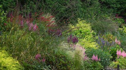 Triangular shaped garden ideas: 9 ways to redesign your plot | Homes ...