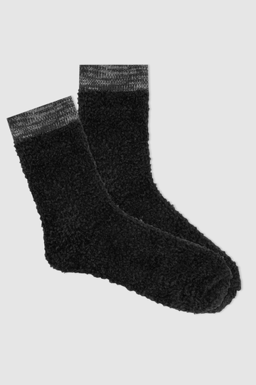 The 13 Best Fuzzy Socks for Winter 2023 | Marie Claire