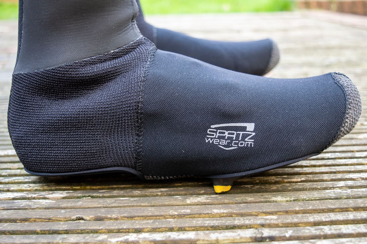 Best cycling overshoes - Keep your feet warm and dry during the winter ...