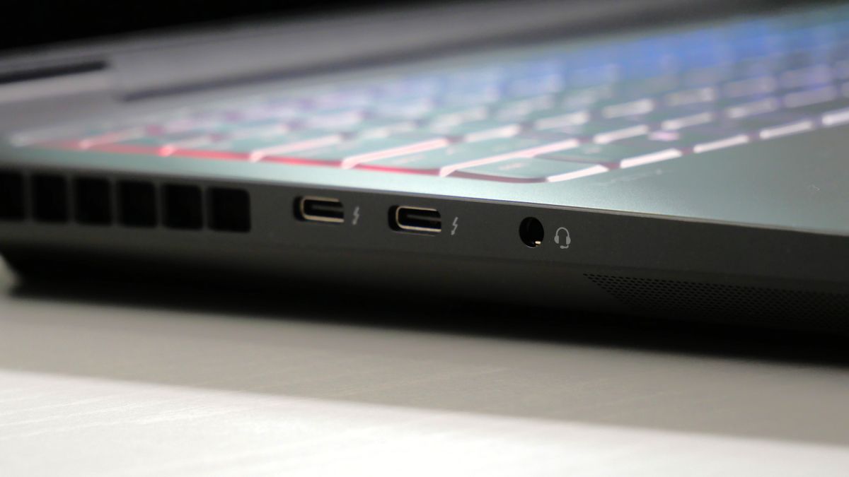 HP Omen Max 16 (RTX 5090) review | Laptop Mag