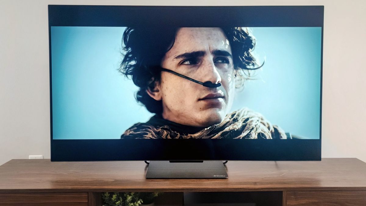 I just tested the cheapest OLED TV you can buy — here's the results ...