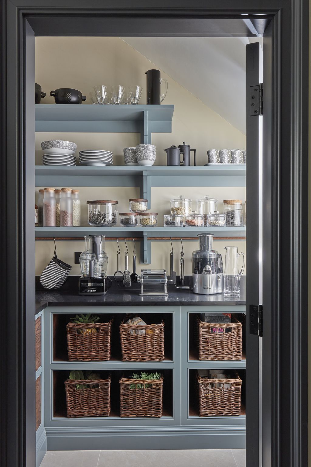 What is a butler's pantry? Everything you need to know | Homes and Gardens