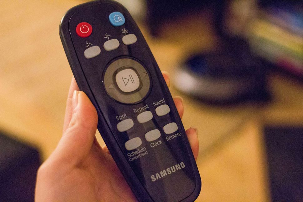 Samsung Powerbot R7070 Review: One Smart Robot Vacuum | Tom's Guide