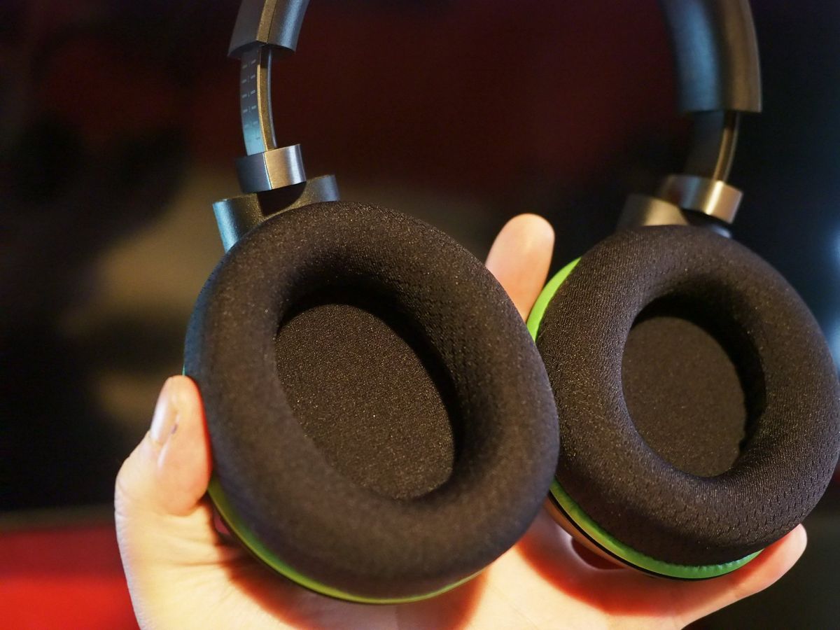 Razer Kaira Pro Xbox headset review: Bluetooth and Xbox wireless ...