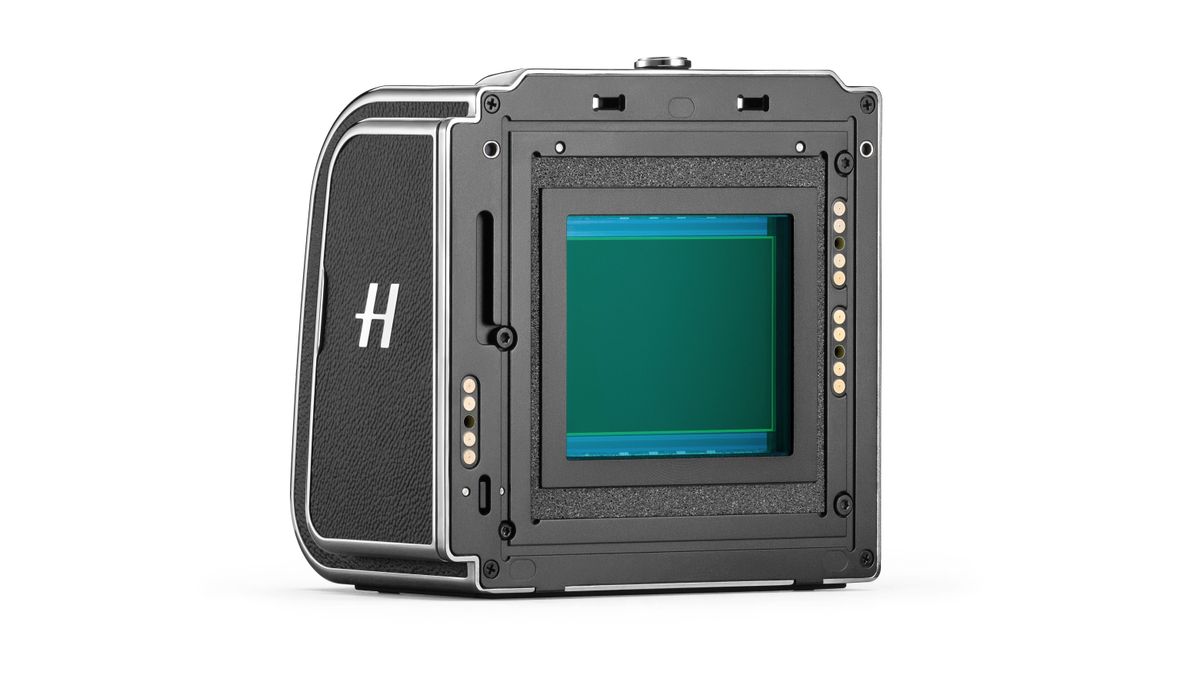 Hasselblad CFV II 50C brings 60-year-old medium format V cameras back ...