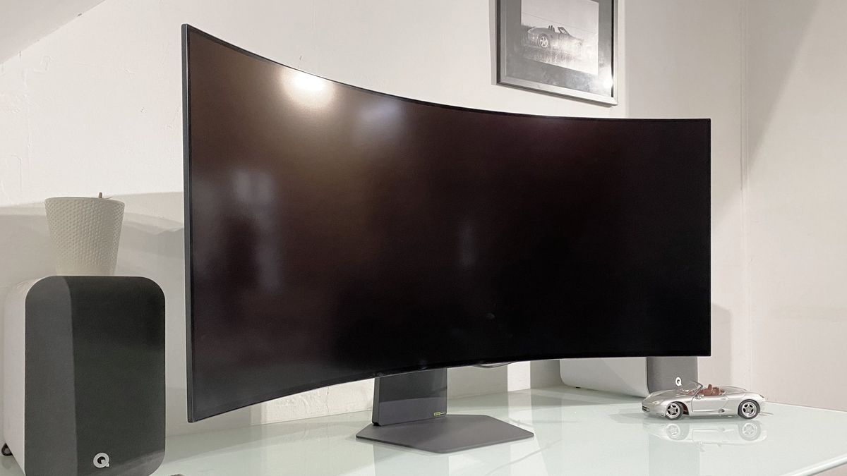LG Ultragear 45GX950A | PC Gamer