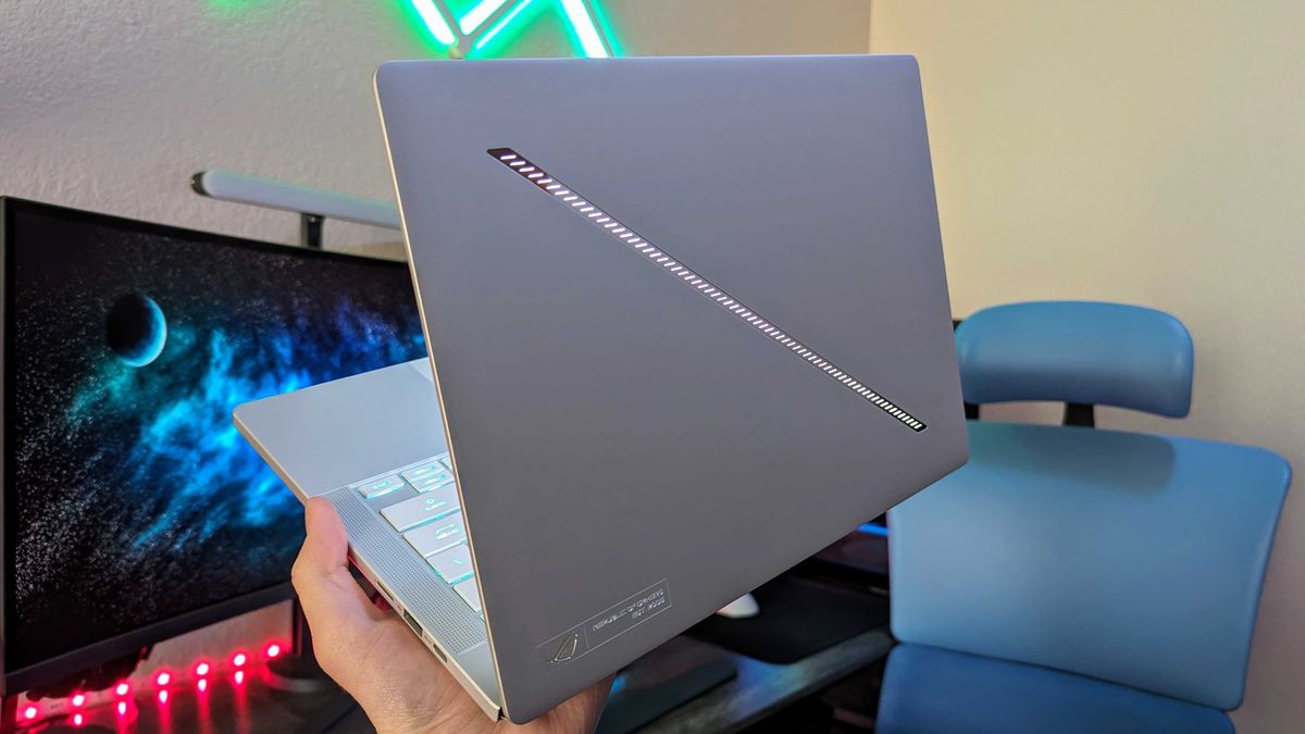 ASUS ROG Zephyrus G14 (2024) review: The best 14-inch gaming laptop ...
