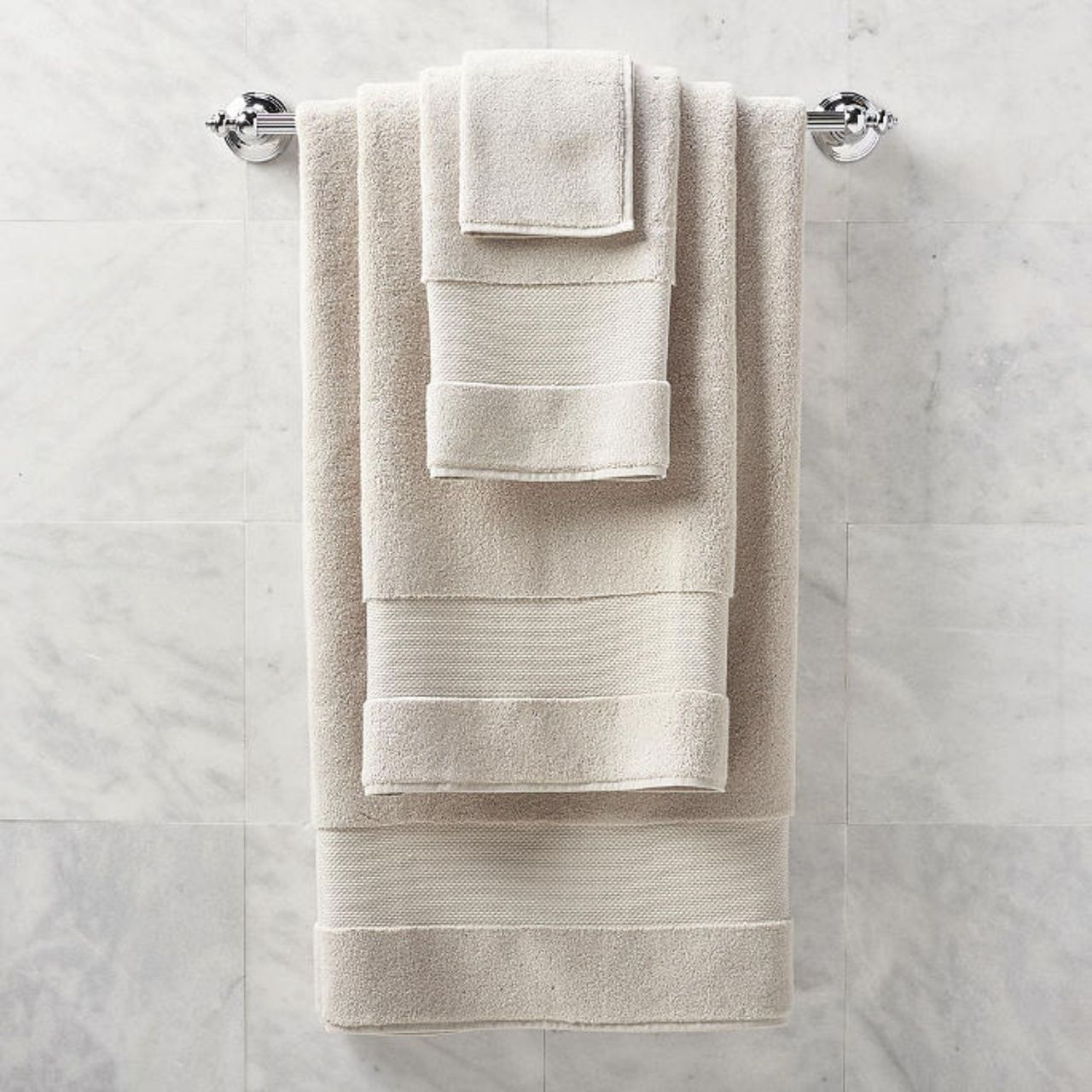 Why do towels have a band? Experts explain all | Homes and Gardens