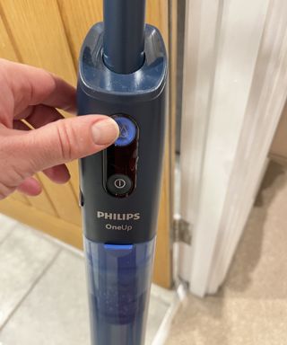 I tested the Philips OneUP 5000 Series Electric Mop | Homebuilding