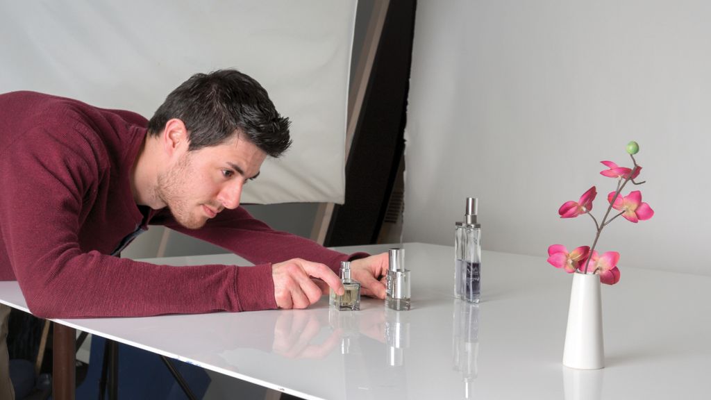 Home photography ideas: Shoot product photography with a single strobe ...