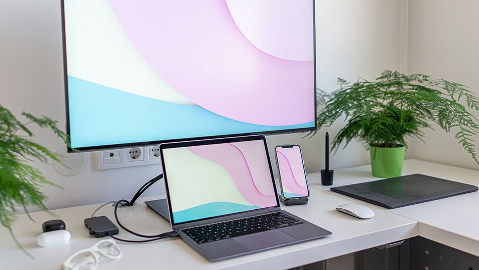 How to connect a laptop to a monitor | Creative Bloq