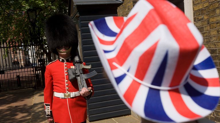 What is Changing the Guard? Facts and pictures over the years | Woman ...