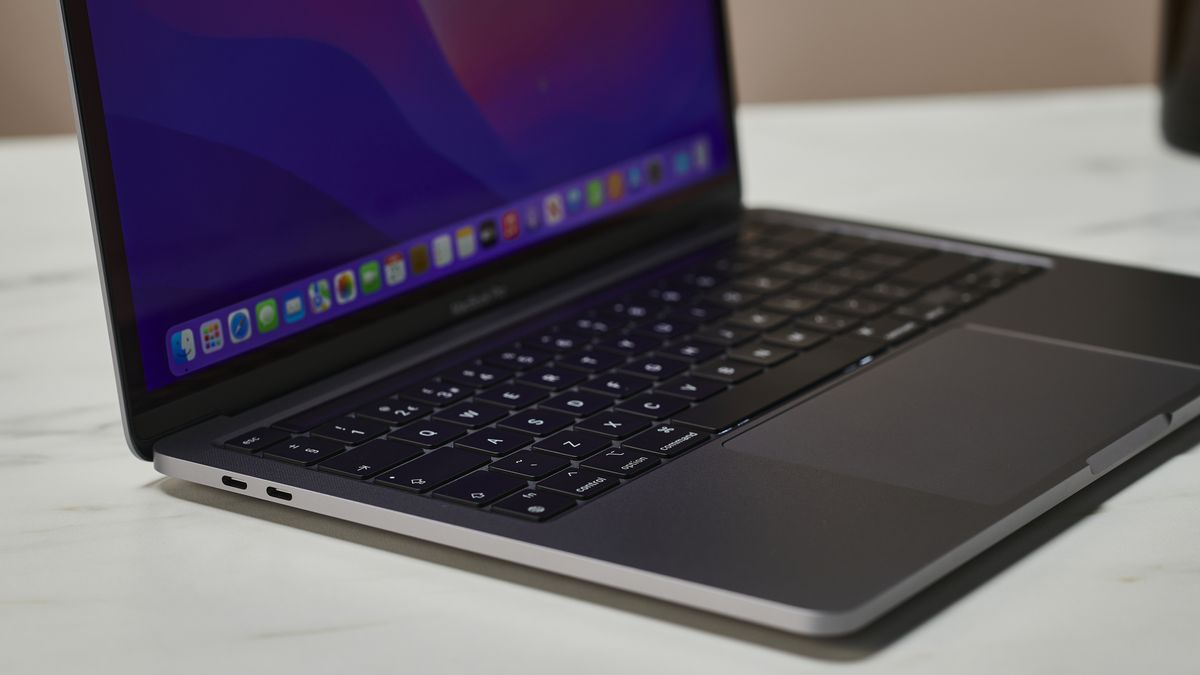 MacBook Pro 13-inch (M2, 2022) review: the perfect swansong for Apple's ...