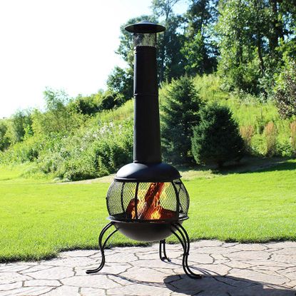 What is a chiminea and how do you use it? | Gardeningetc