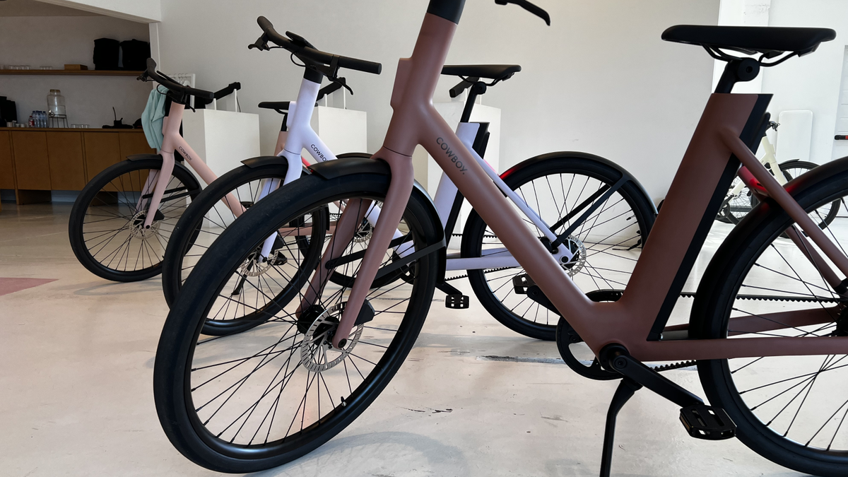 The Cowboy 4 e-bike's latest update showed me the future of travel ...