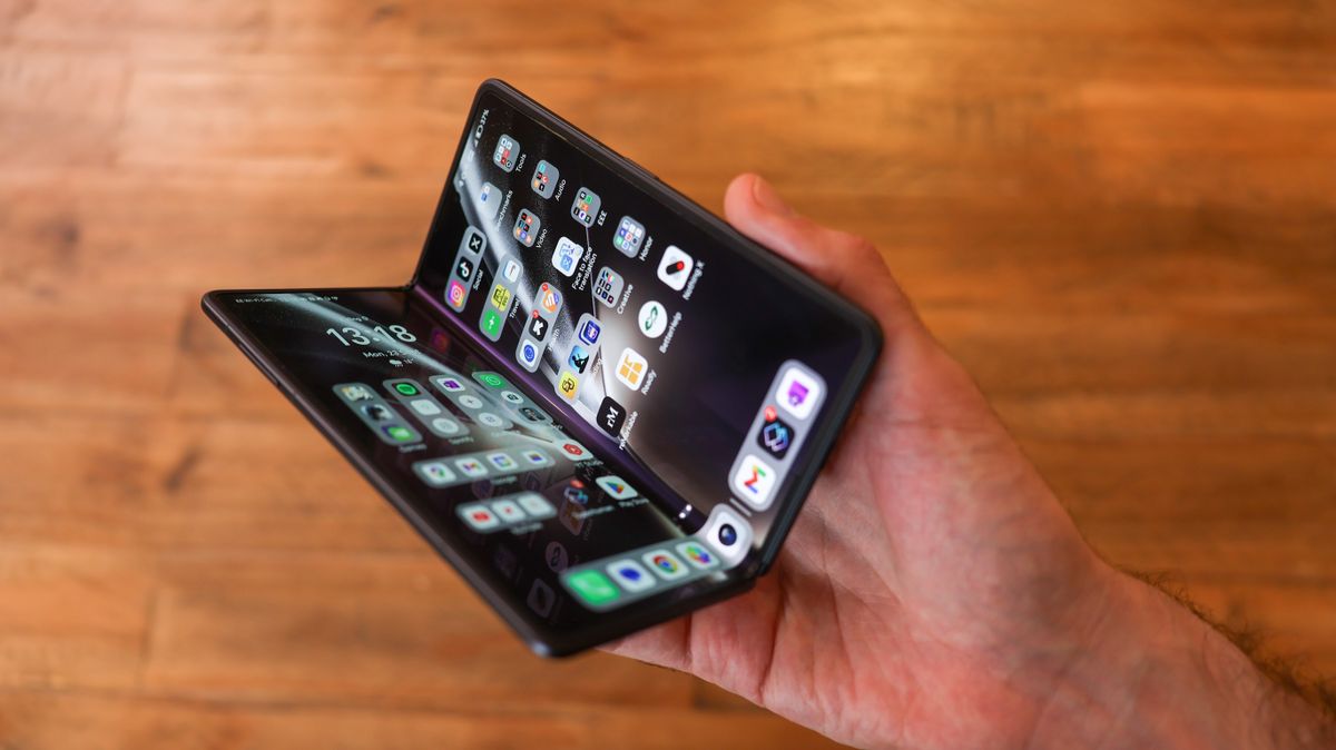Honor Magic V3 review: a portrait-perfect foldable? | Digital Camera World