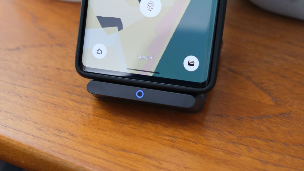 Anker 313 Wireless Charging Stand review | Digital Camera World