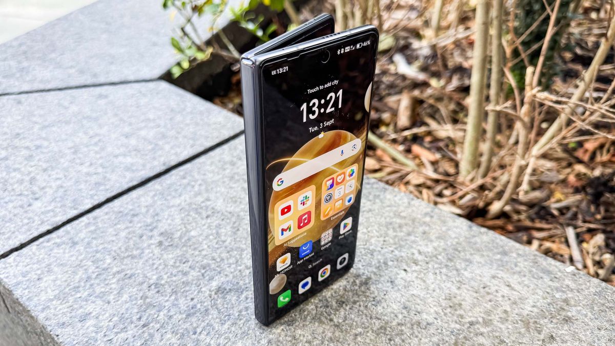 Honor Magic V3 review: The new foldable phone design benchmark | Tom's ...