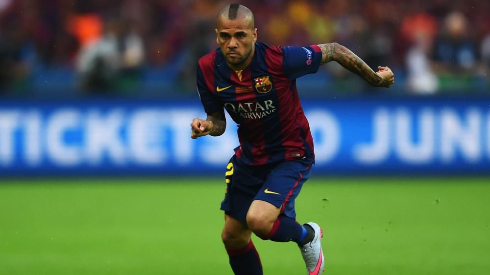 Treble celebrations convinced me to stay - Alves | FourFourTwo