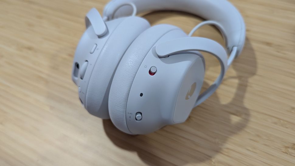 Alienware Pro Headset review: Excellent with one fatal flaw | Laptop Mag