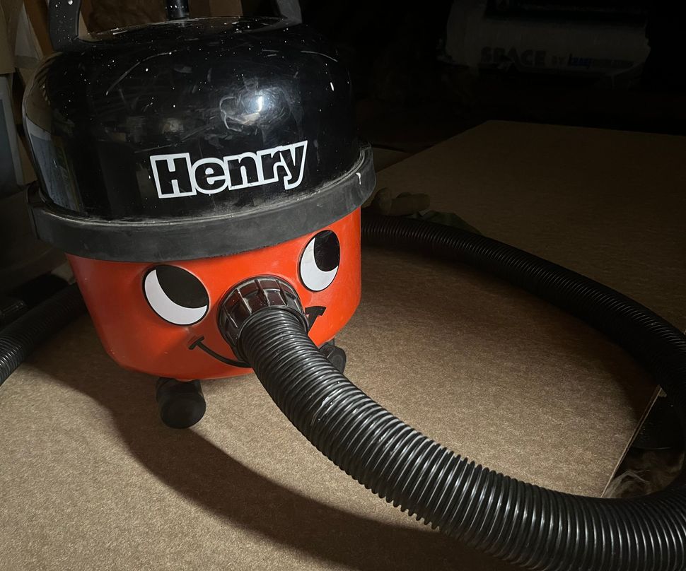 The best vacuum cleaners for builders' dust | Homebuilding